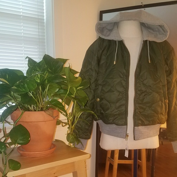 GAP | Jackets & Coats | Gap Reversible Logo Puffer Jacket Size S M Xl ...